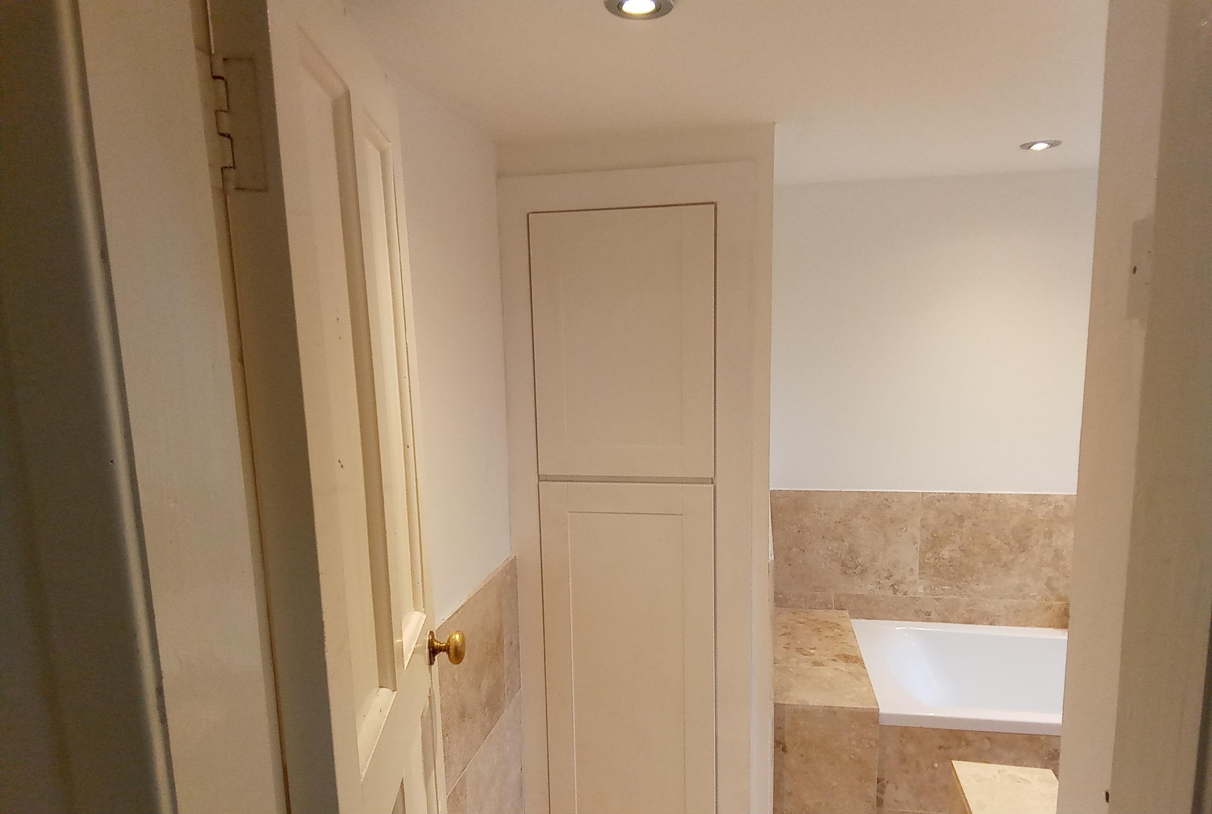 Like-for-like bathroom reinstatement after domestic oil spill clean-up ...